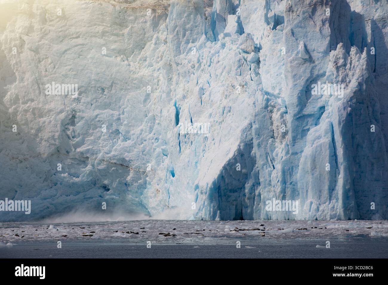 Seascape crevasses hi-res stock photography and images - Alamy