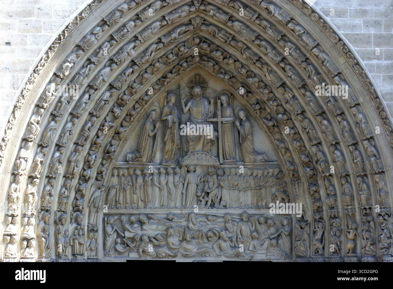 Notre Dame Cathedral, Central portal depicting the Last Judgment, Paris ...