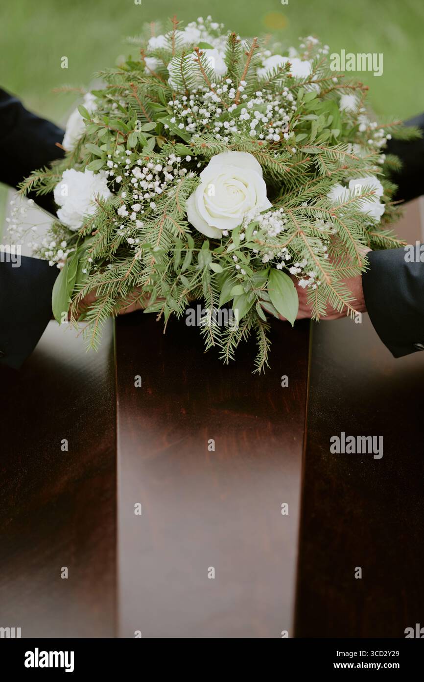 Casket in grass hi-res stock photography and images - Alamy