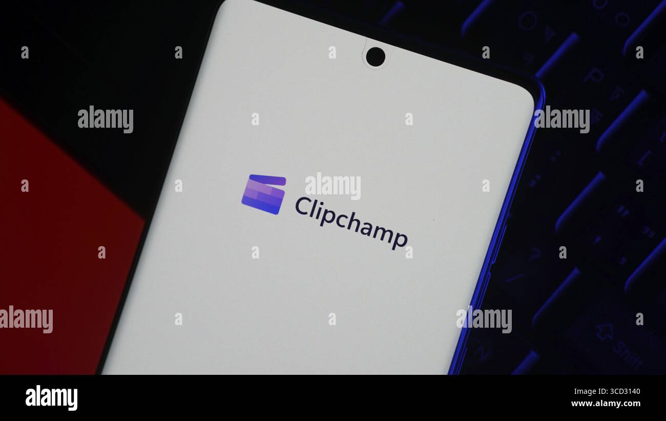 Clipchamp app hi-res stock photography and images - Alamy