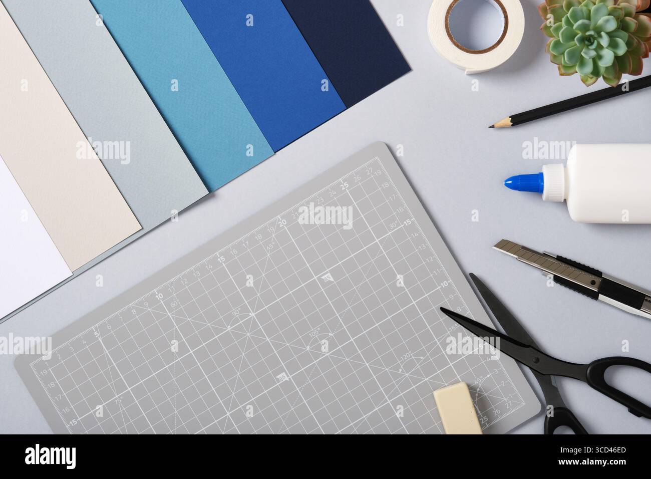 Papercraft projects hi-res stock photography and images - Alamy