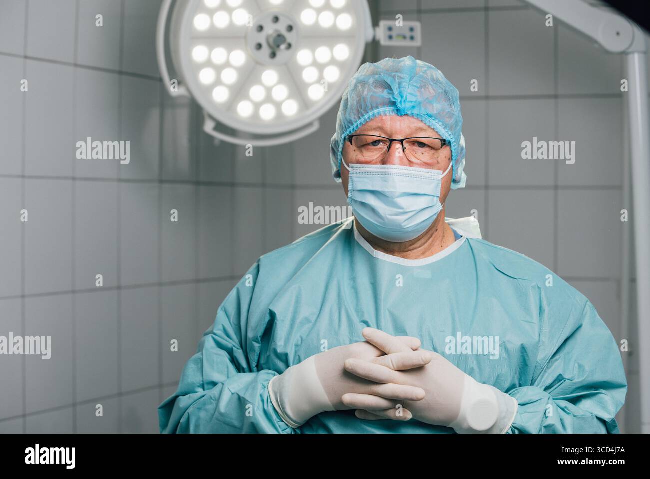 Surgical tools prepared in operating hi-res stock photography and ...