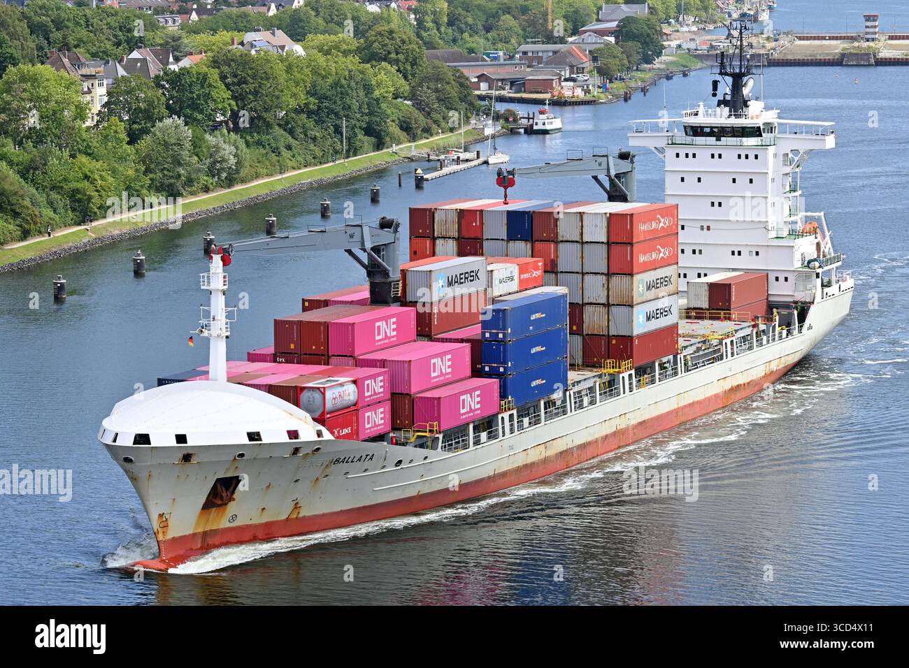 Containership BALLATA at the Kiel canal Stock Photo - Alamy