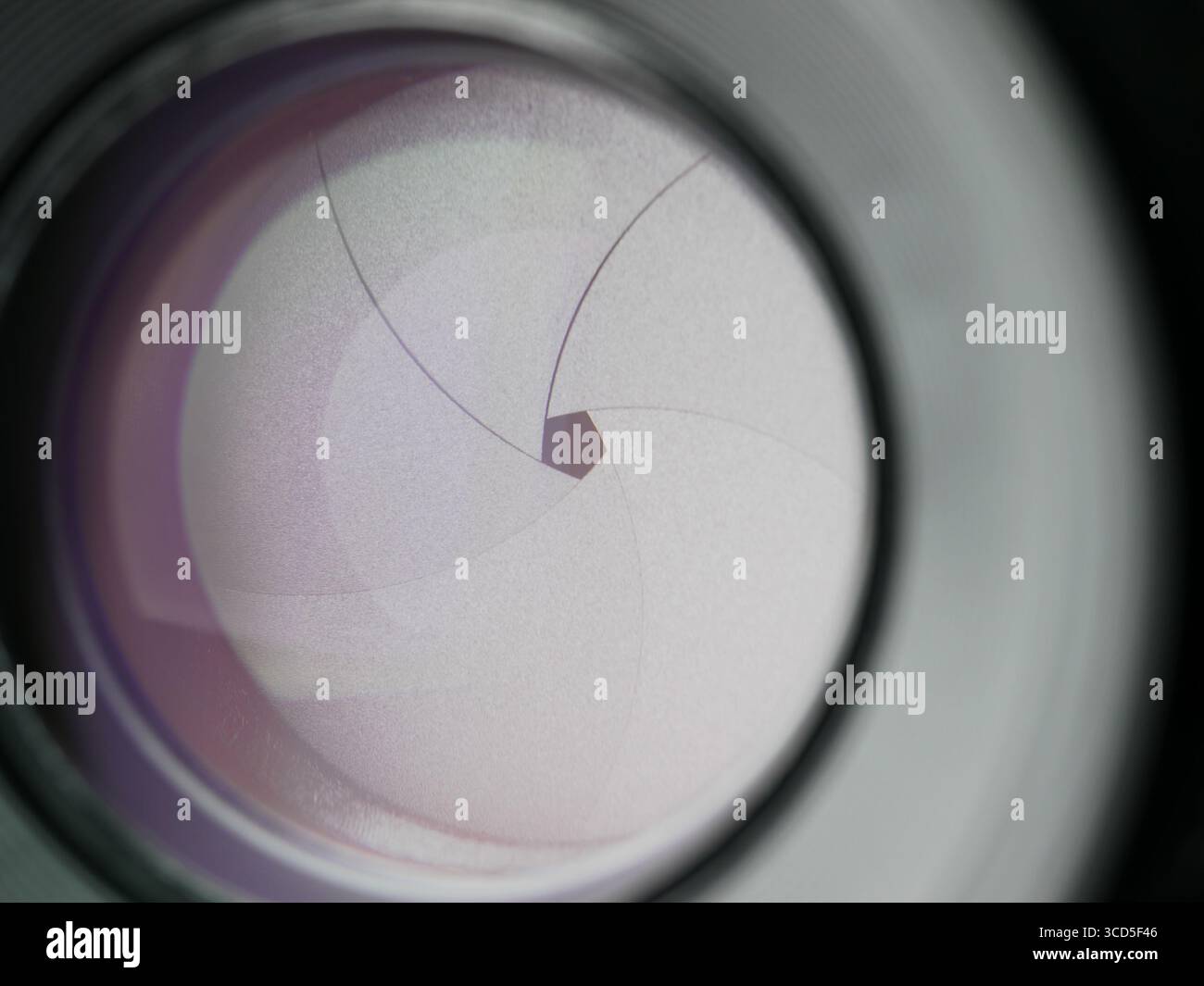 Pentagon lens hi-res stock photography and images - Alamy
