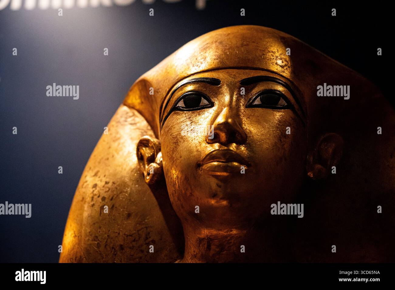 Golden Funerary Mask Of Tutankhamen. Tutankhamun Famous Pharaoh In ...