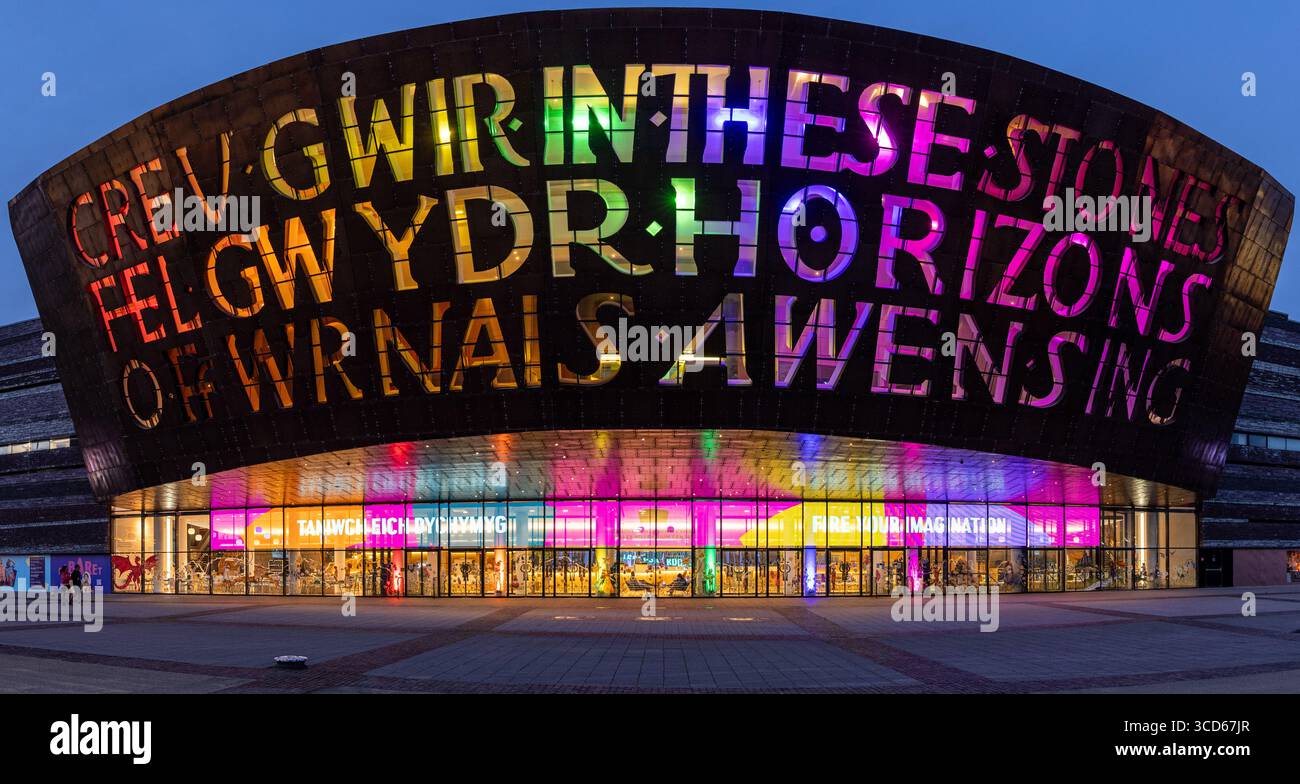 Cardiff uk august 2025 cityscape hi-res stock photography and images ...