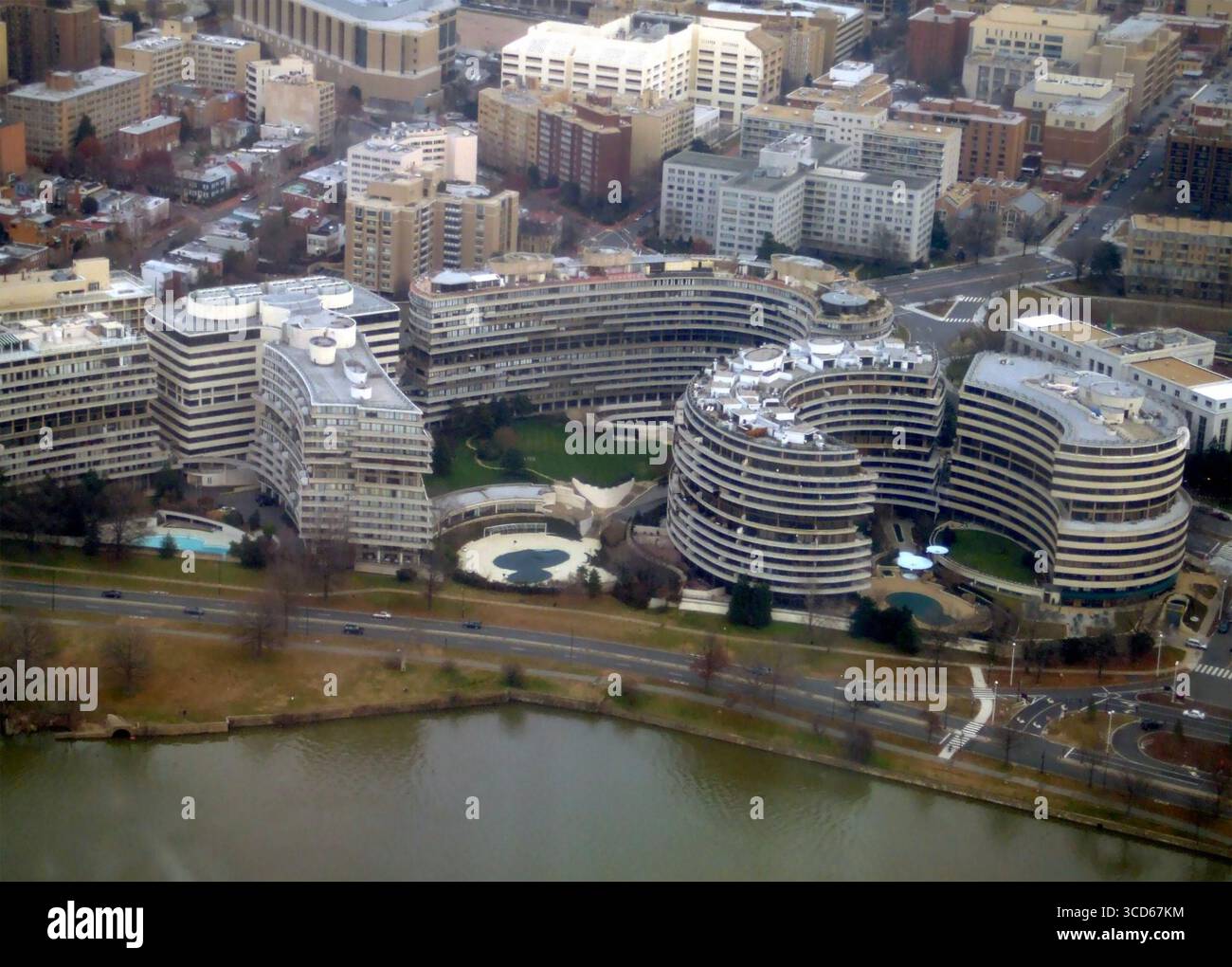 WATERGATE SCANDAL 1972-74. The Watergate complex in 2006 Stock Photo ...
