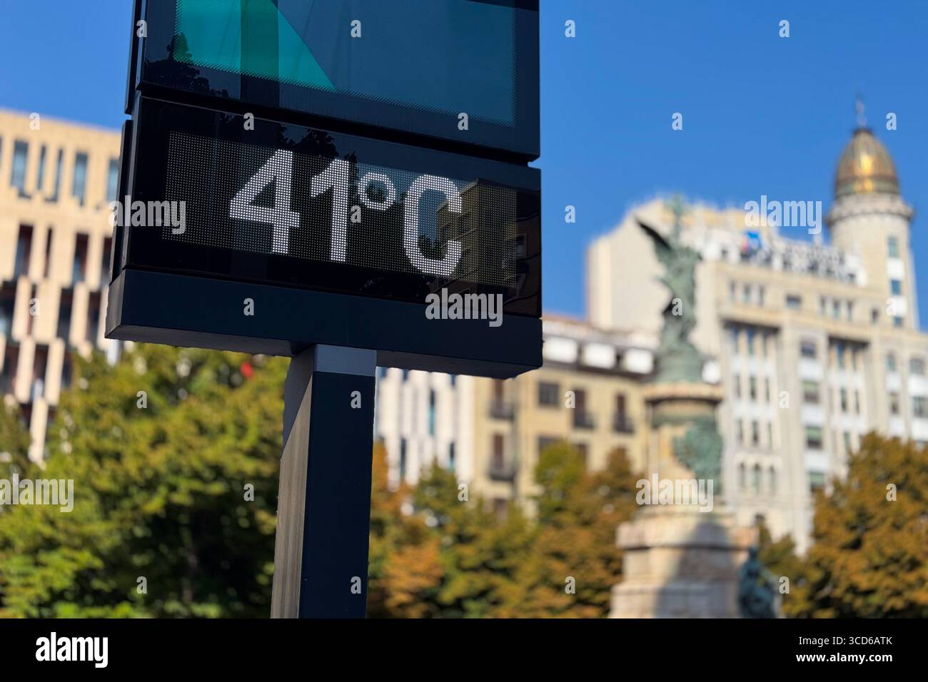 Europe high temperature 2025 hi-res stock photography and images - Alamy