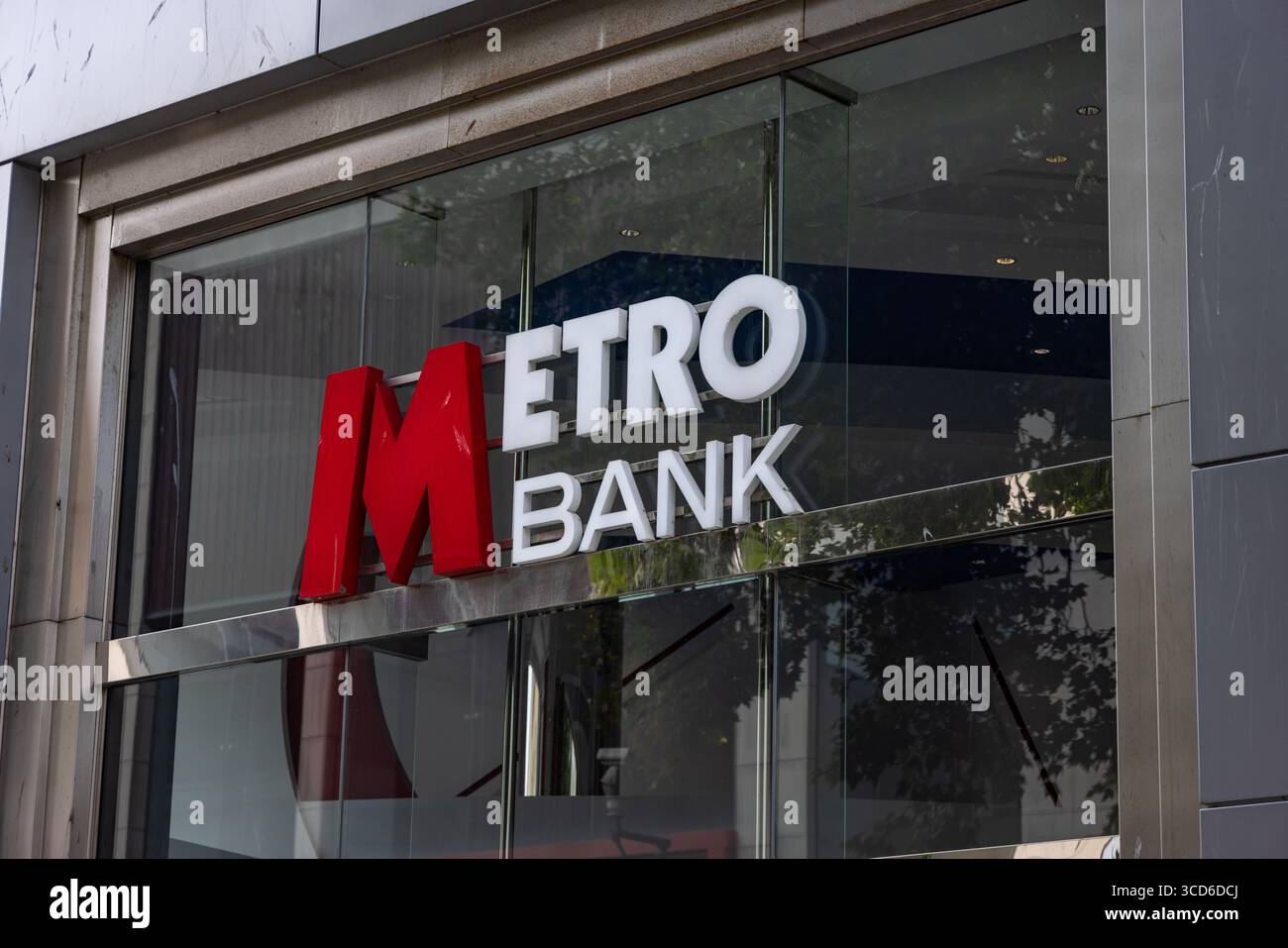 Cardiff uk august 2025 metro hi-res stock photography and images - Alamy