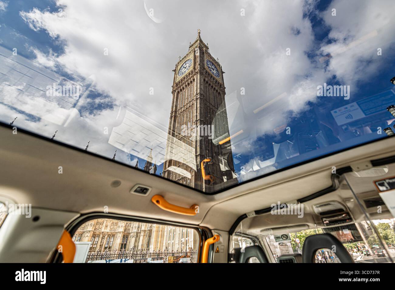 Big ben interior hi-res stock photography and images - Alamy