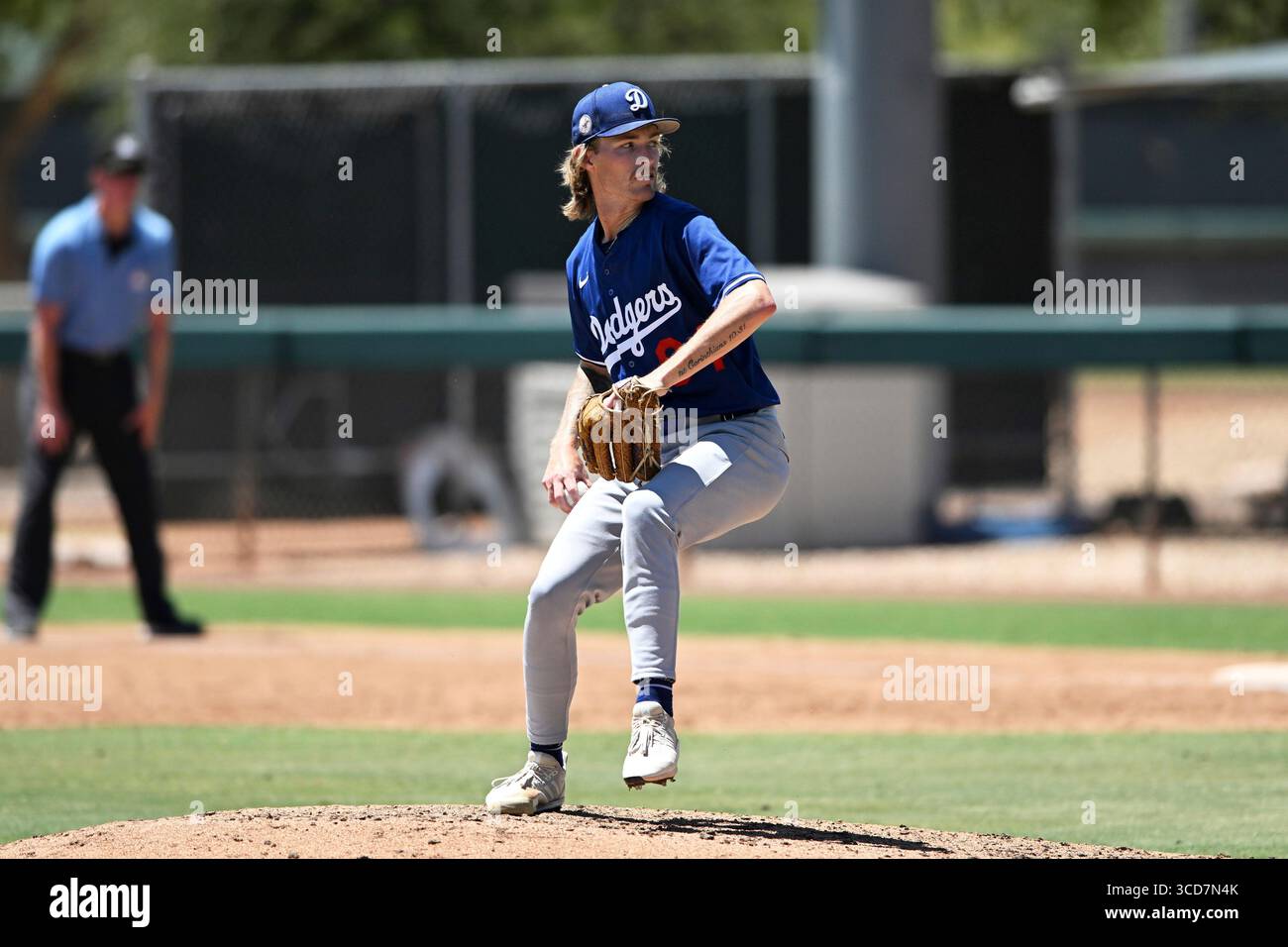 Los Angeles Dodgers pitcher William Maynard (94) delivers a pitch ...