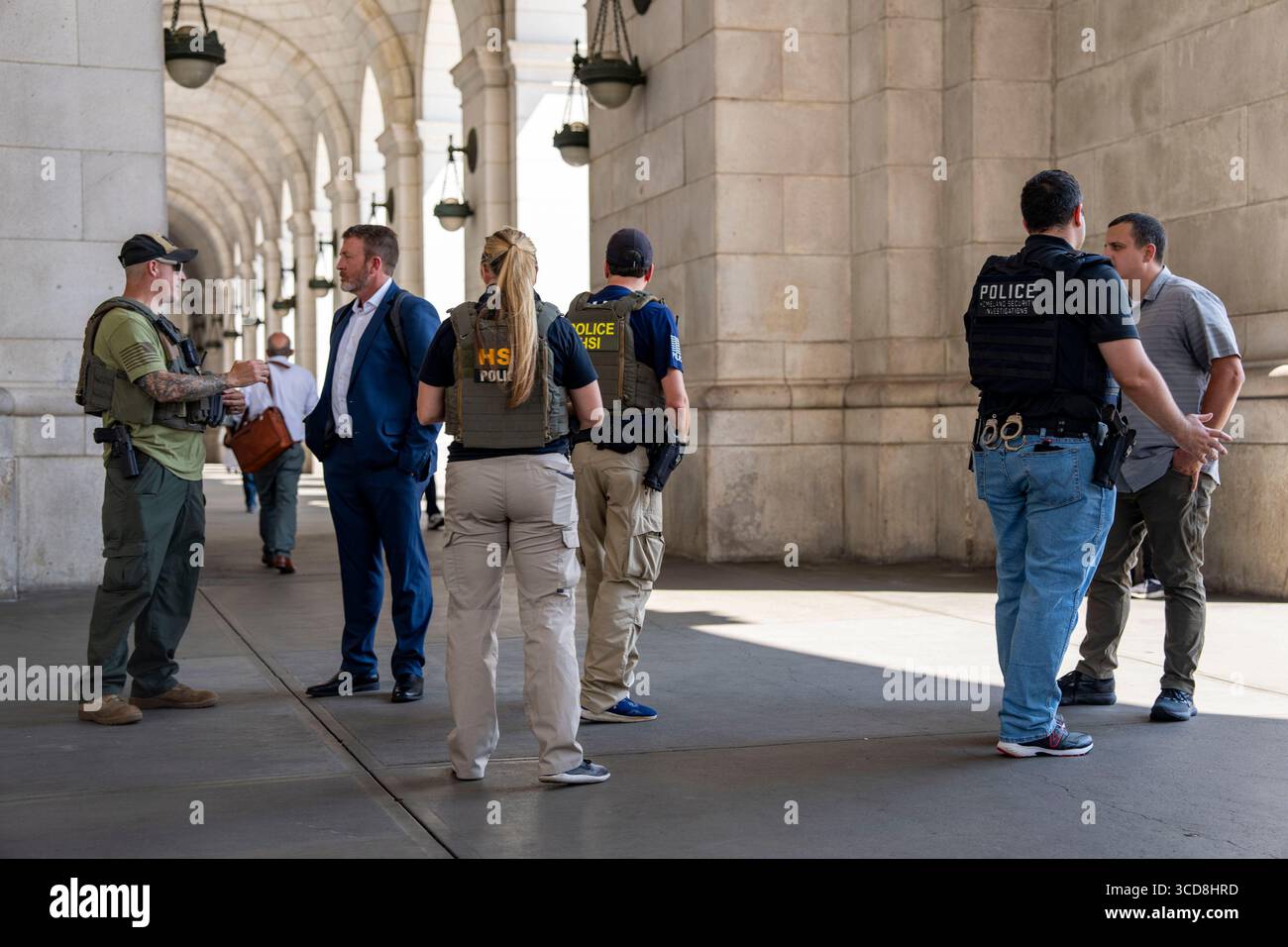 Homeland Security Investigations agents and Amtrak Police patrol Union ...