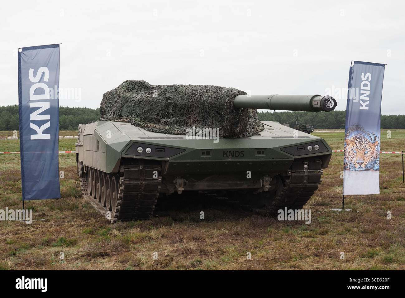 Klietz, Germany. 26 July, 2025. A KNDS Leopard 2 RC3.0 on static ...