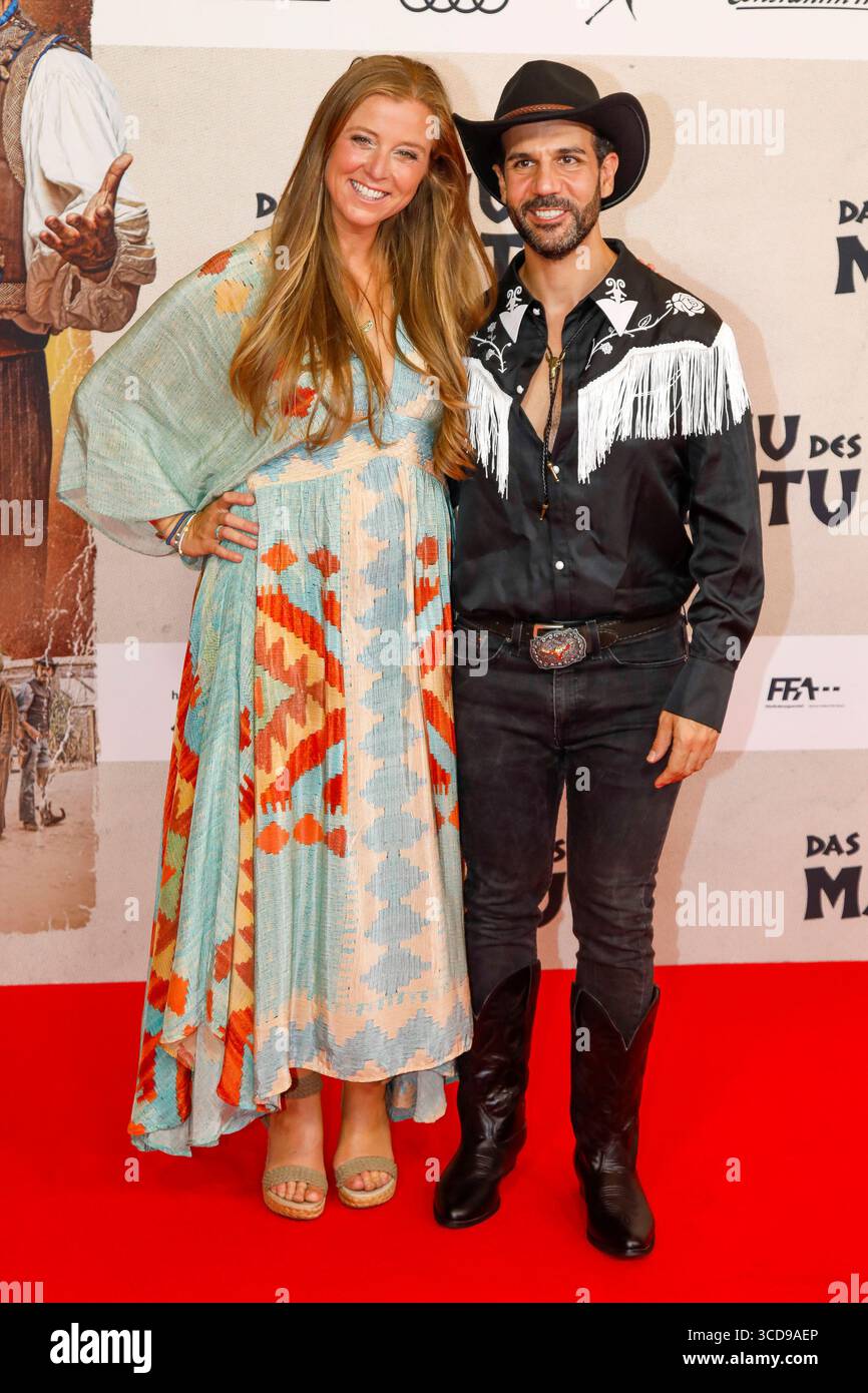 Weltpremiere Das Kanu des Manitu in München München, 12.8.2025 Nina Eichinger und Daniele Rizzo ...