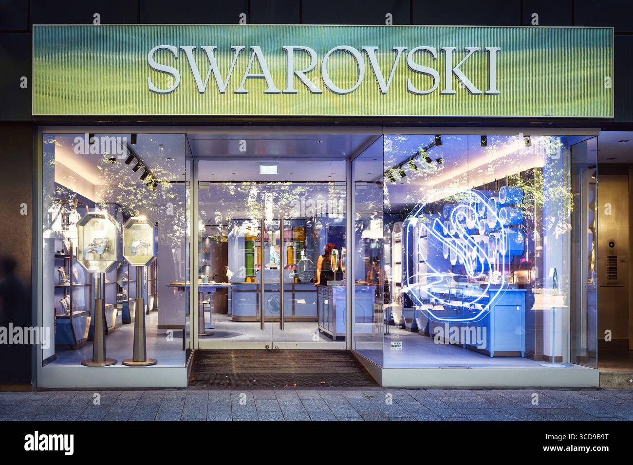 Swarovski dusseldorf hi-res stock photography and images - Alamy