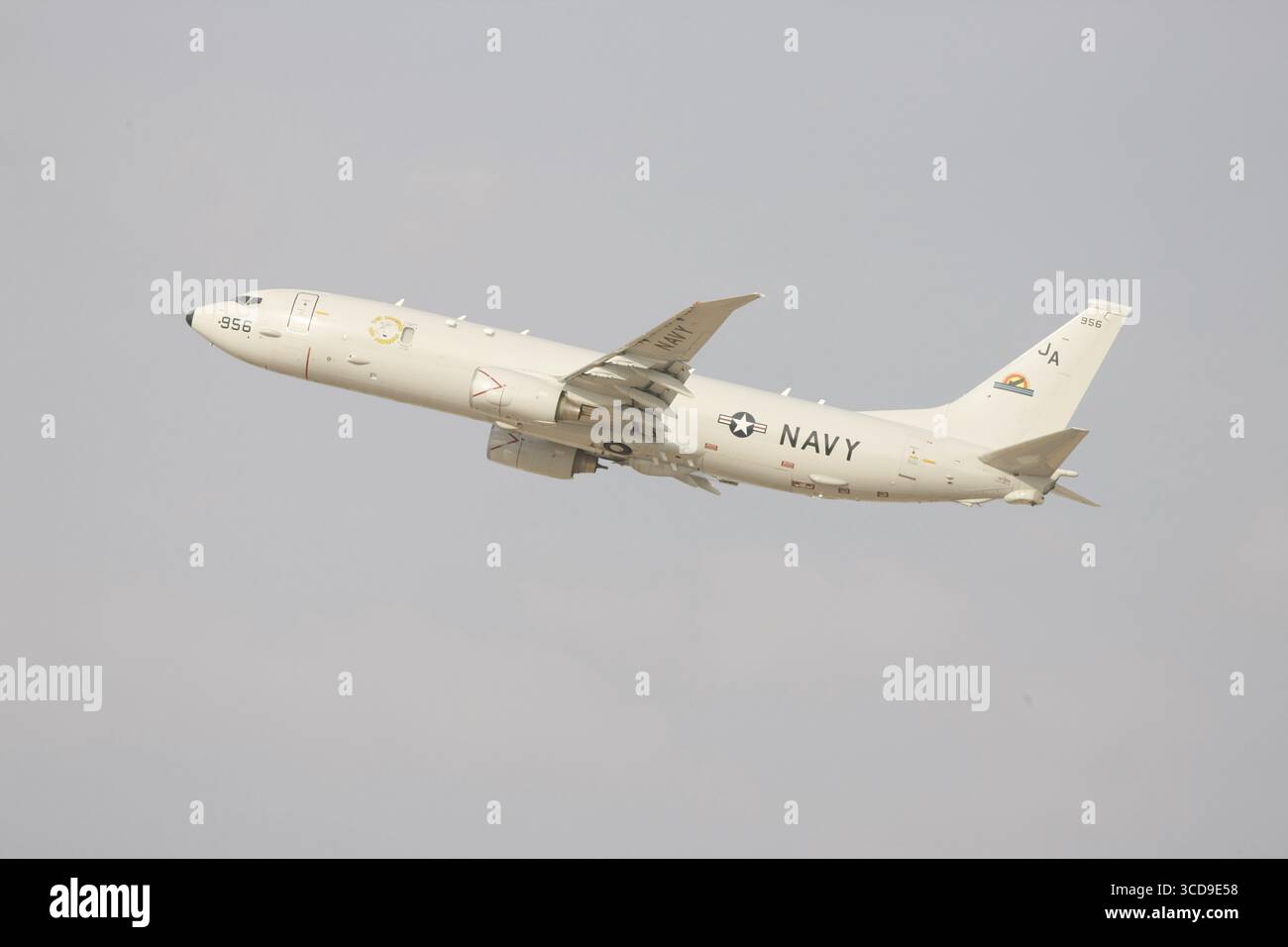 Patrolplane hi-res stock photography and images - Alamy