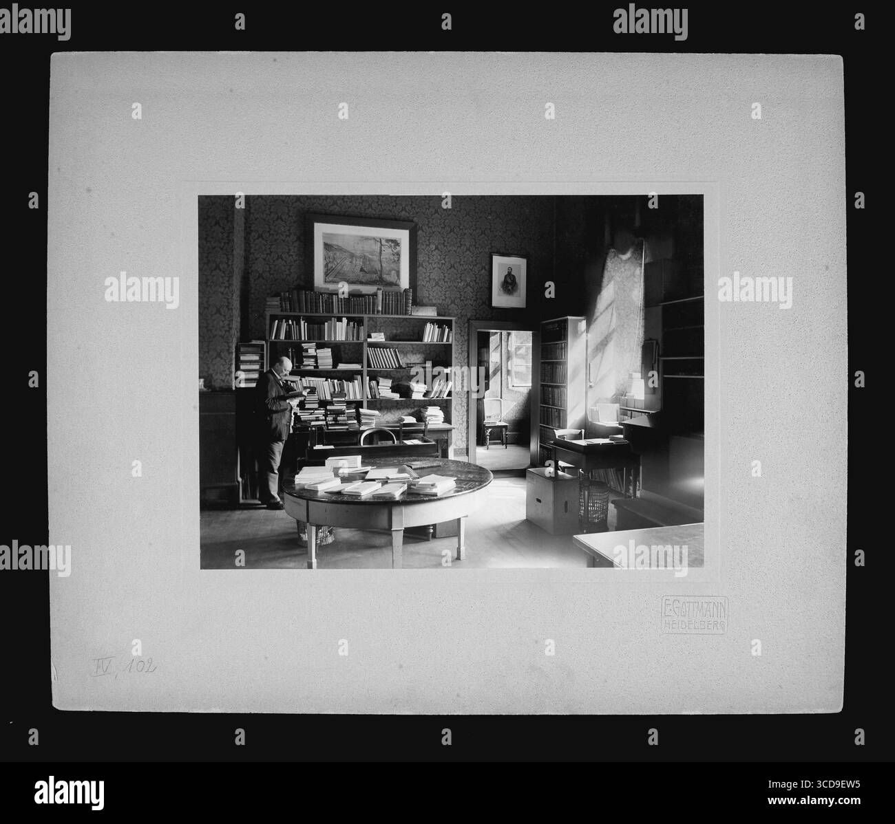 Librarian's office of Paul Hintzelmann (1858–1936), Old University ...