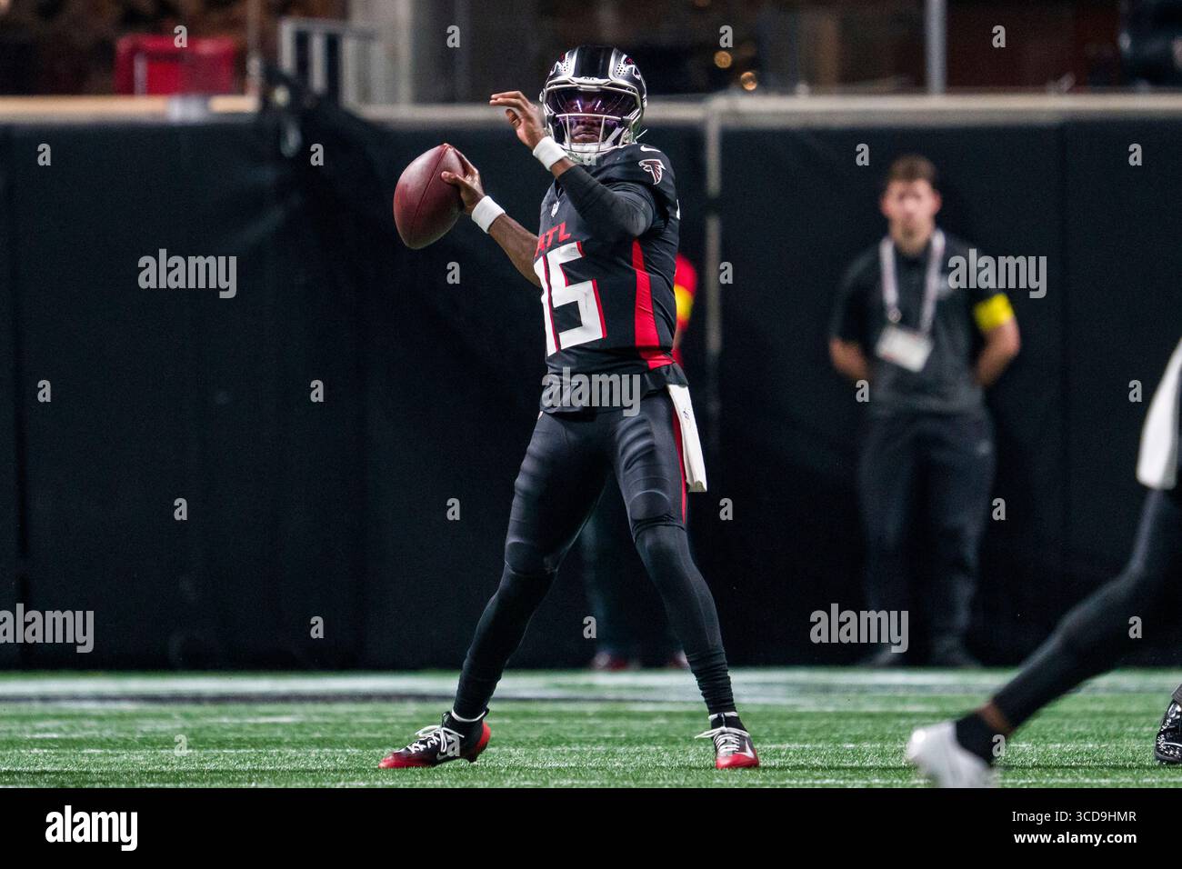 Atlanta Falcons quarterback Emory Jones (15) throws during the second ...