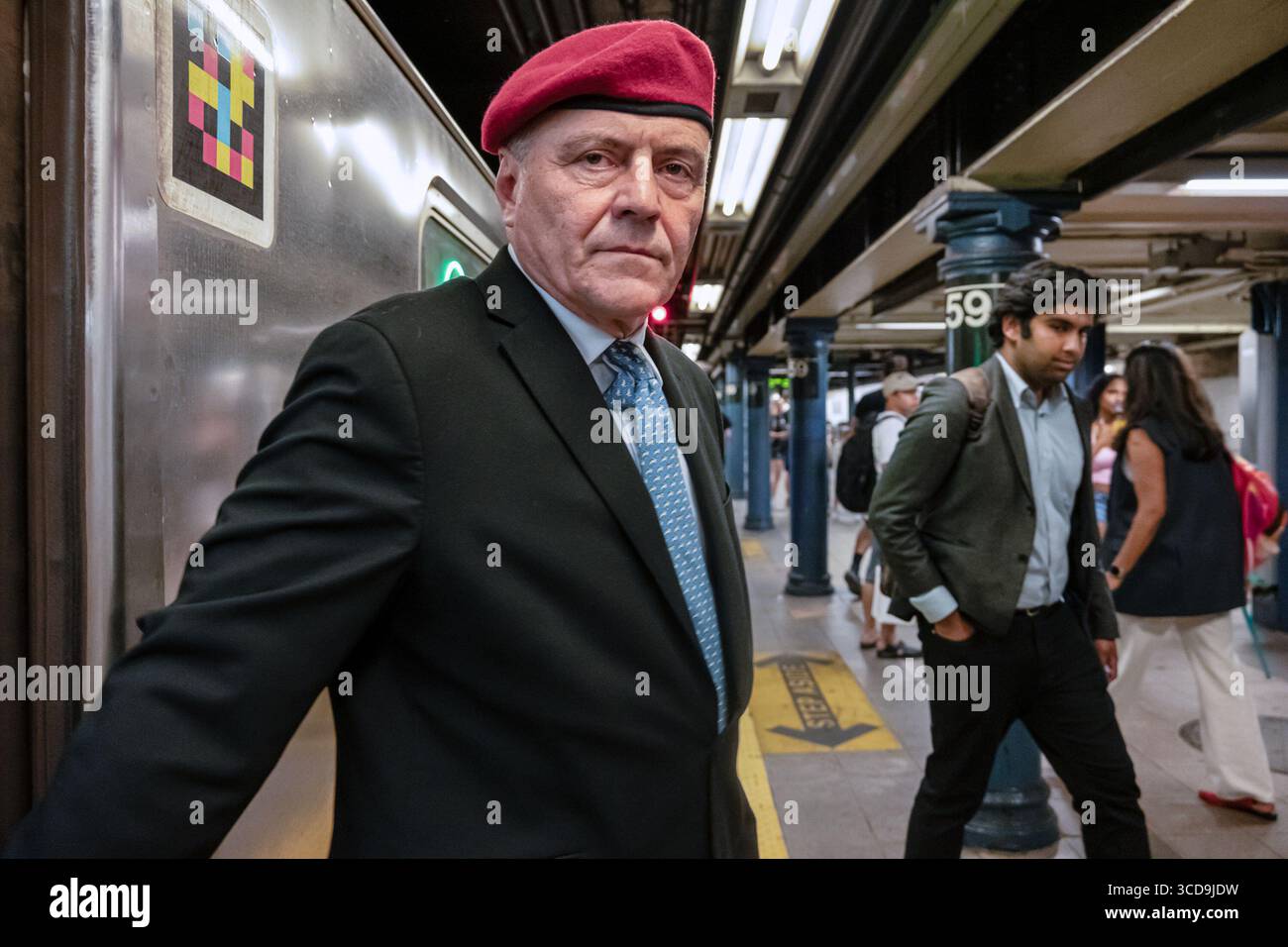 Curtis sliwa mta hi-res stock photography and images - Alamy