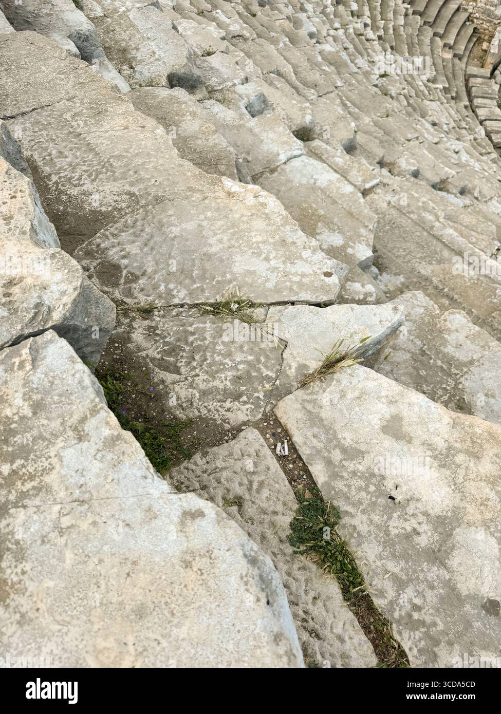 Historic stone ruins reveal hi-res stock photography and images - Alamy