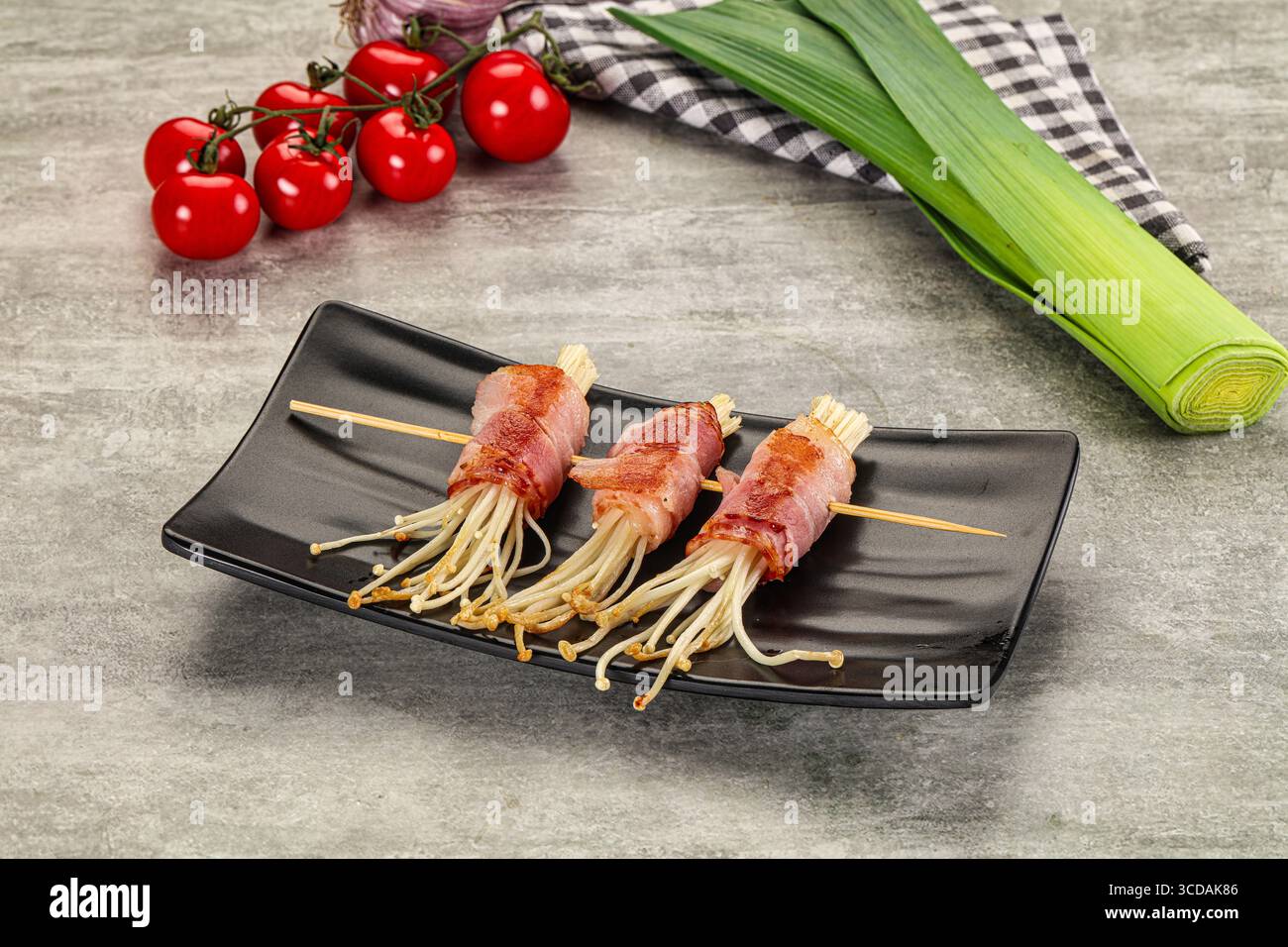 Grilled enoki mushroom bacon hi-res stock photography and images - Alamy