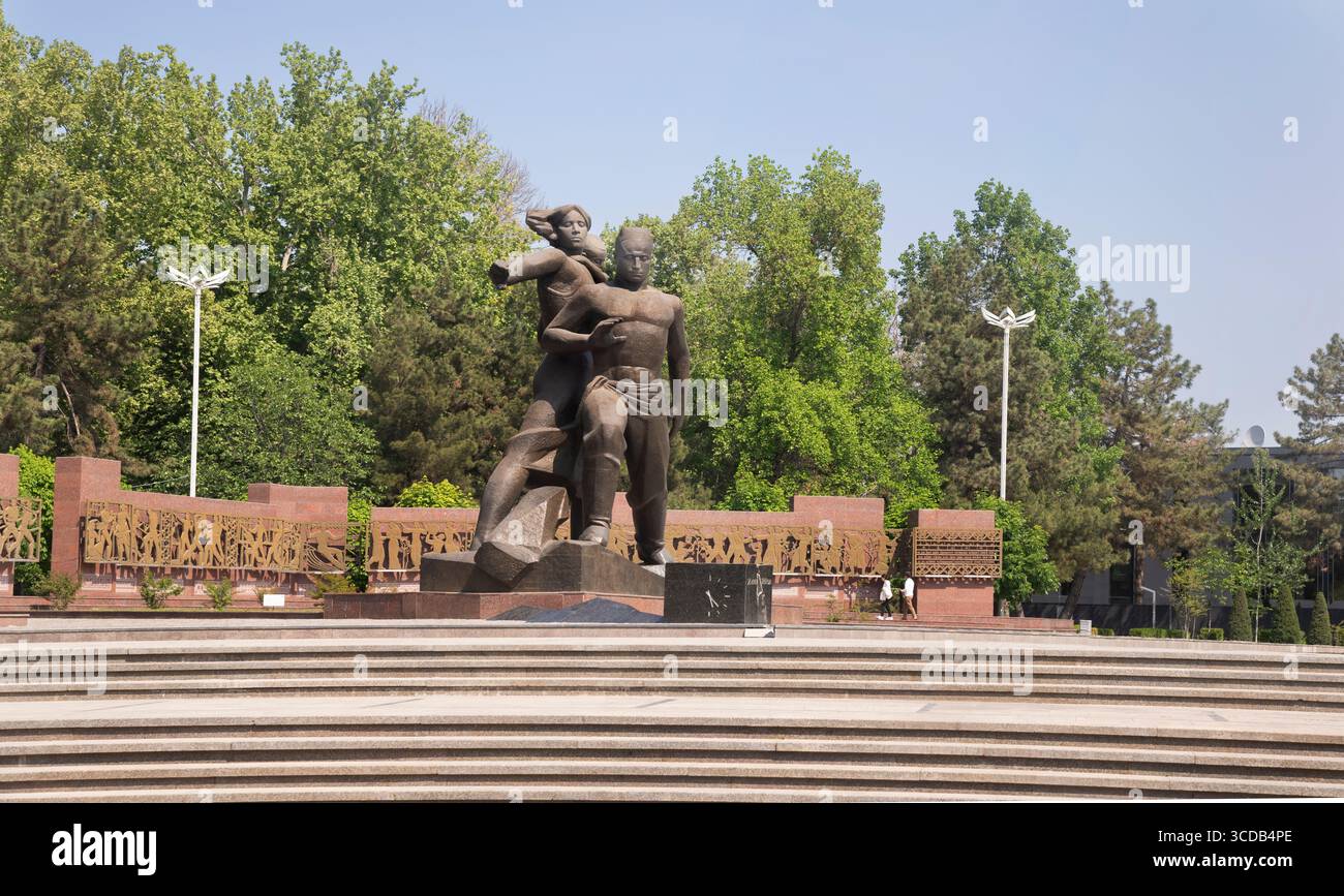 Monument of Courage by Dmitriy Ryabichev, 1976, Tashkent, Uzbekistan ...