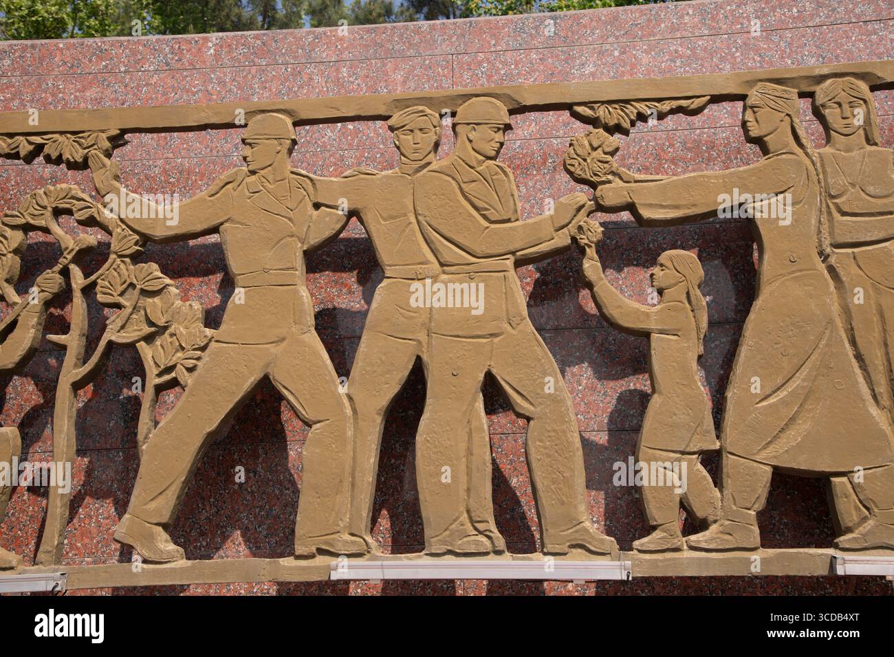 Frieze around the Monument of Courage by Dmitriy Ryabichev, 1976 ...