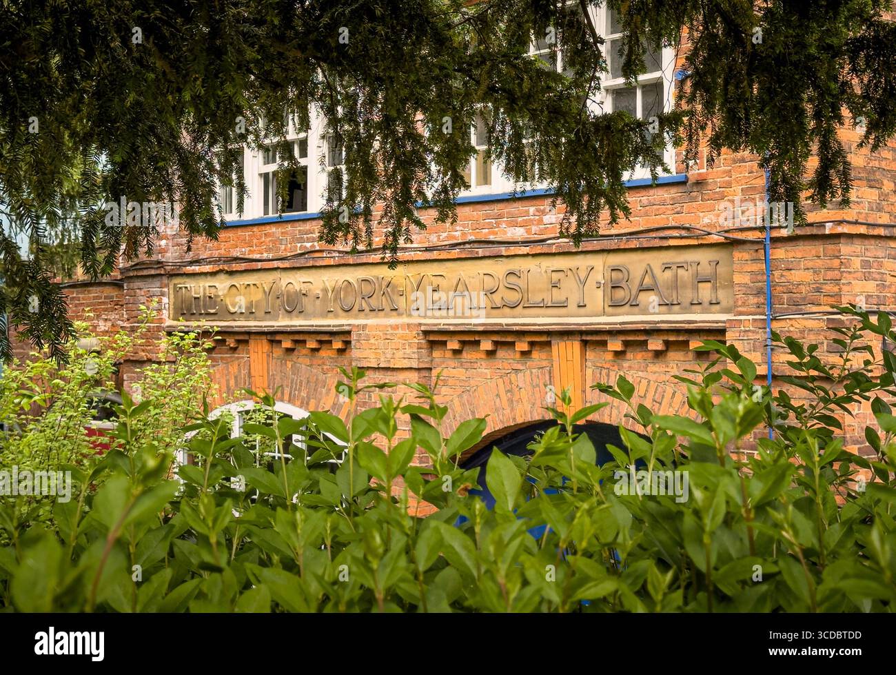 The historic entrance sign of the Edwardian swimming pool, Yearsley ...