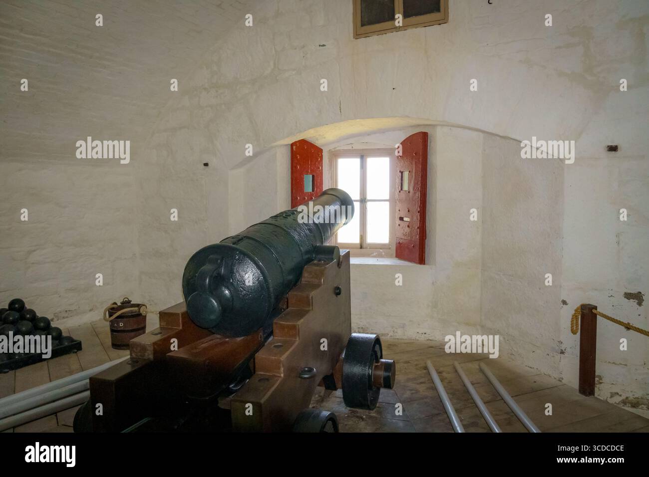Dartmouth, UK. 10 August 2025. Inside Dartmouth Castle, an artillery ...