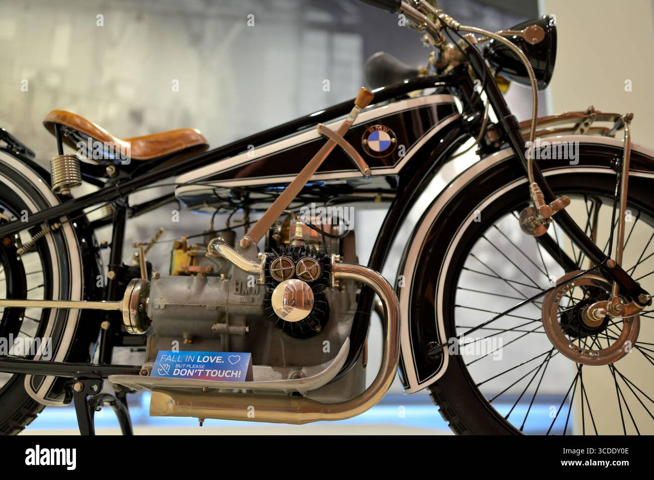 The BMW Museum - a fascinating journey through the company history ...