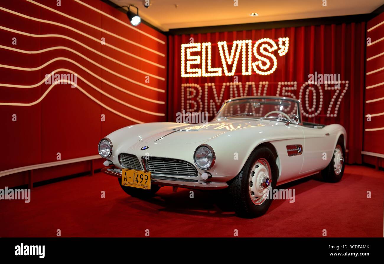 The BMW Museum - a fascinating journey through the company history ...