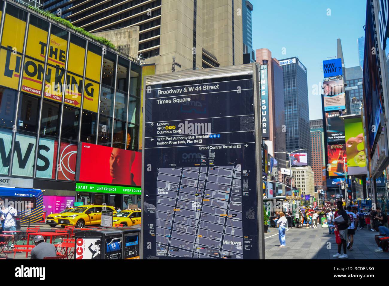 Times square manhattan map hi-res stock photography and images - Alamy
