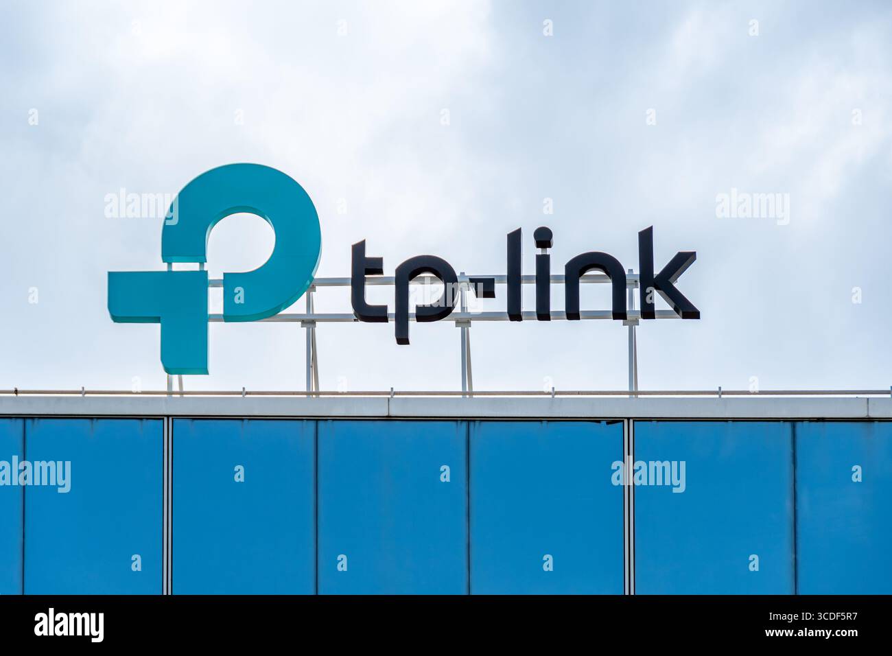 Tp tech logo hi-res stock photography and images - Alamy