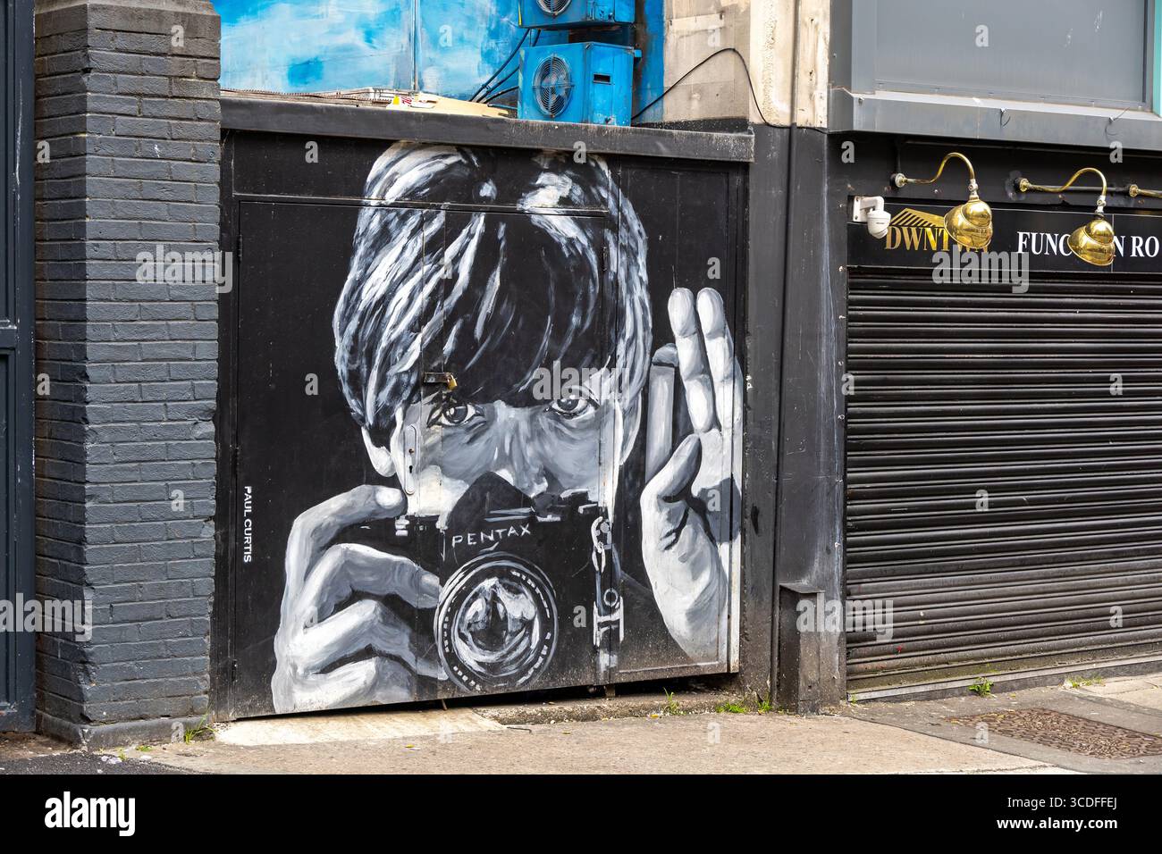 Paul mccartney hi-res stock photography and images - Alamy