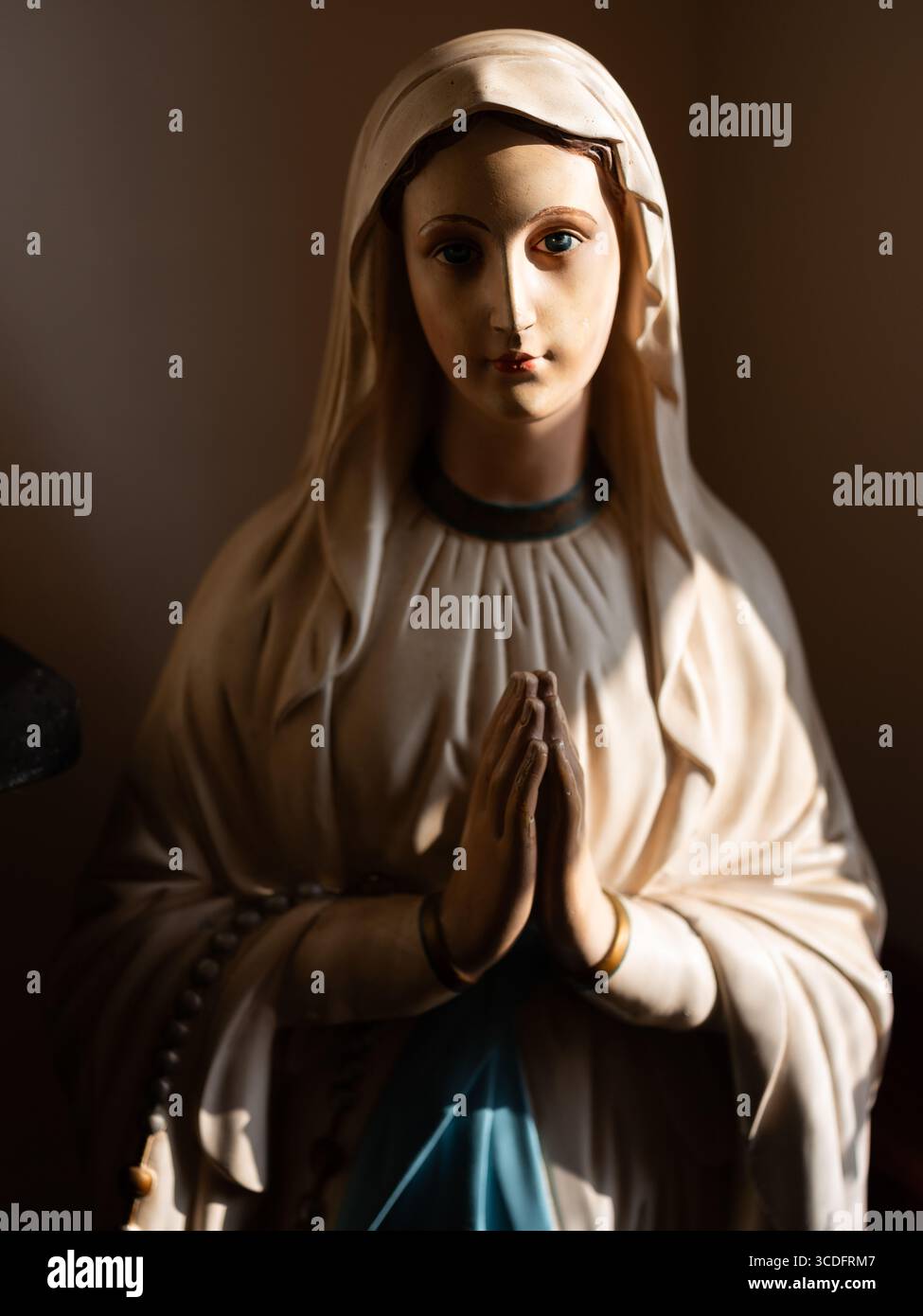 A statue of the Virgin Mary in a church in Ireland Stock Photo - Alamy