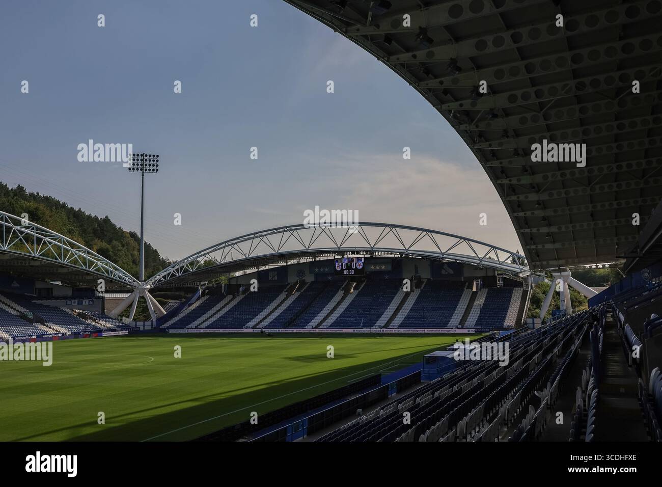 Accu stadium general view hi-res stock photography and images - Alamy
