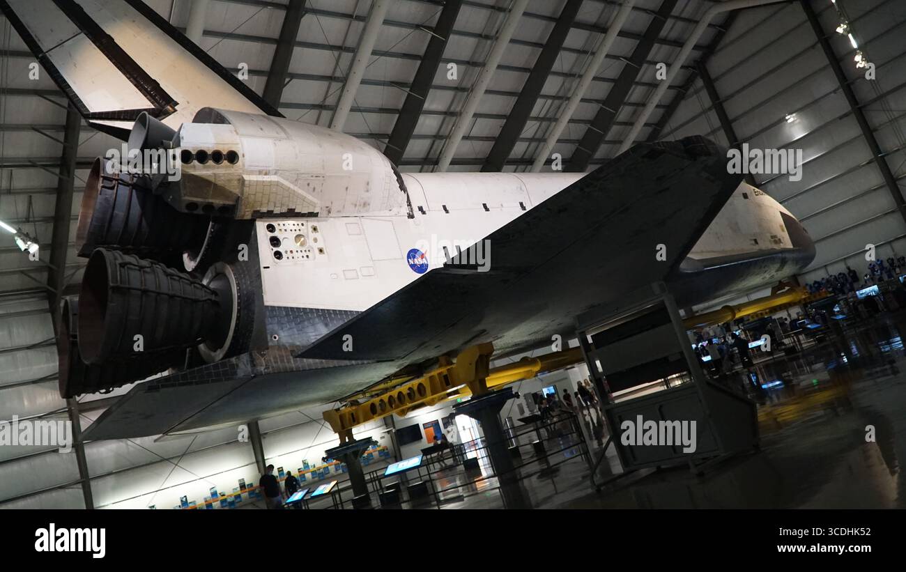 The retired NASA Space Shuttle Endeavour on public display inside the ...