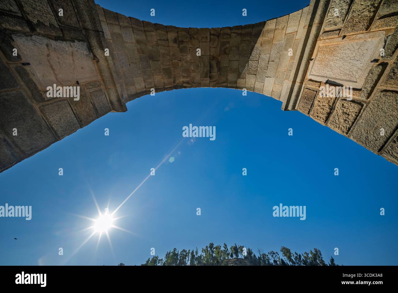 the impressive Renaissance design of Alcantara Bridge's central arch ...