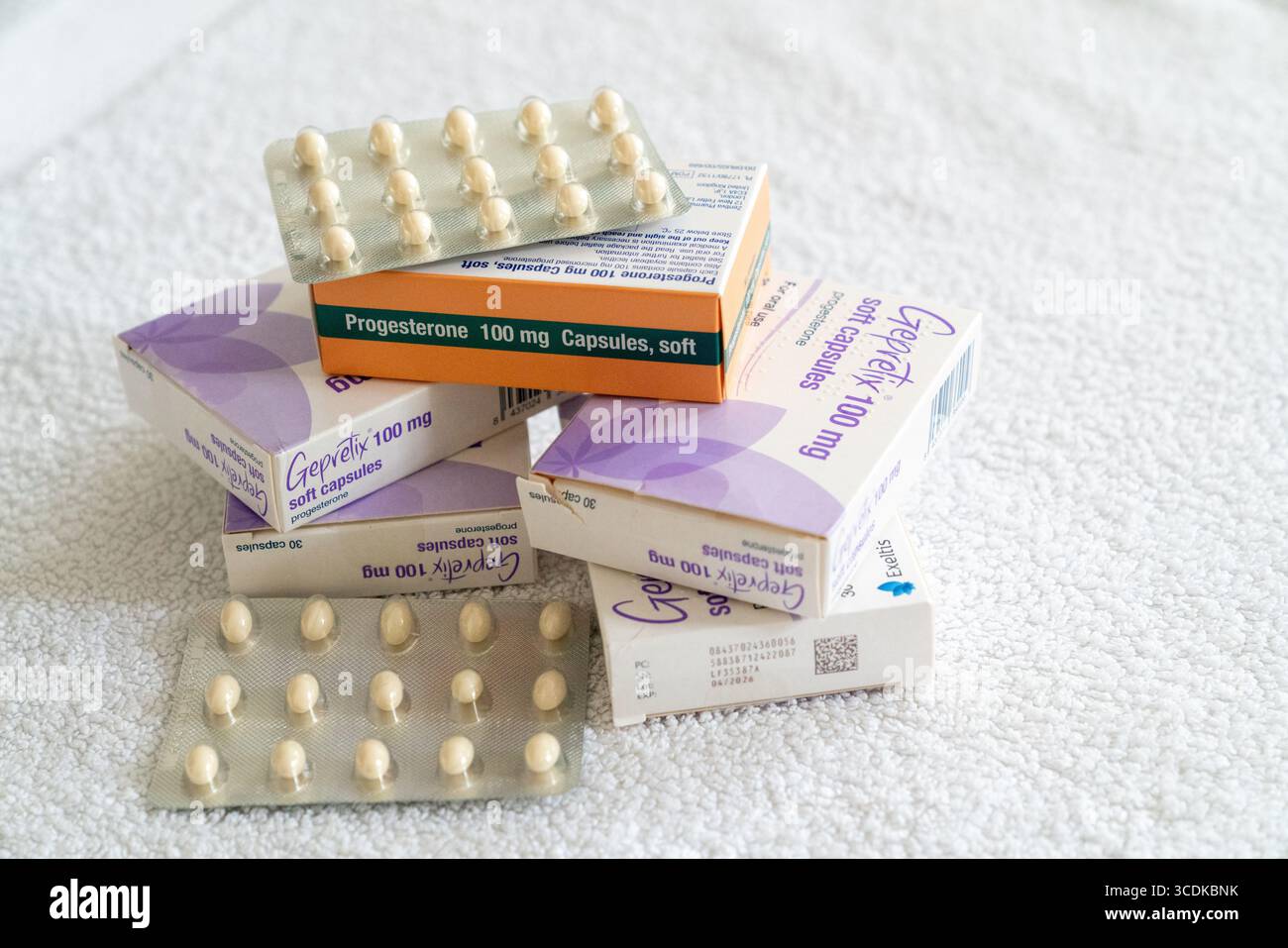 Peri menopause hi-res stock photography and images - Alamy
