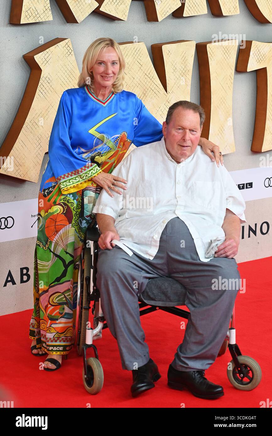 Ottfried Fischer with his wife Simone Brandlmeier. The film premiere of ...