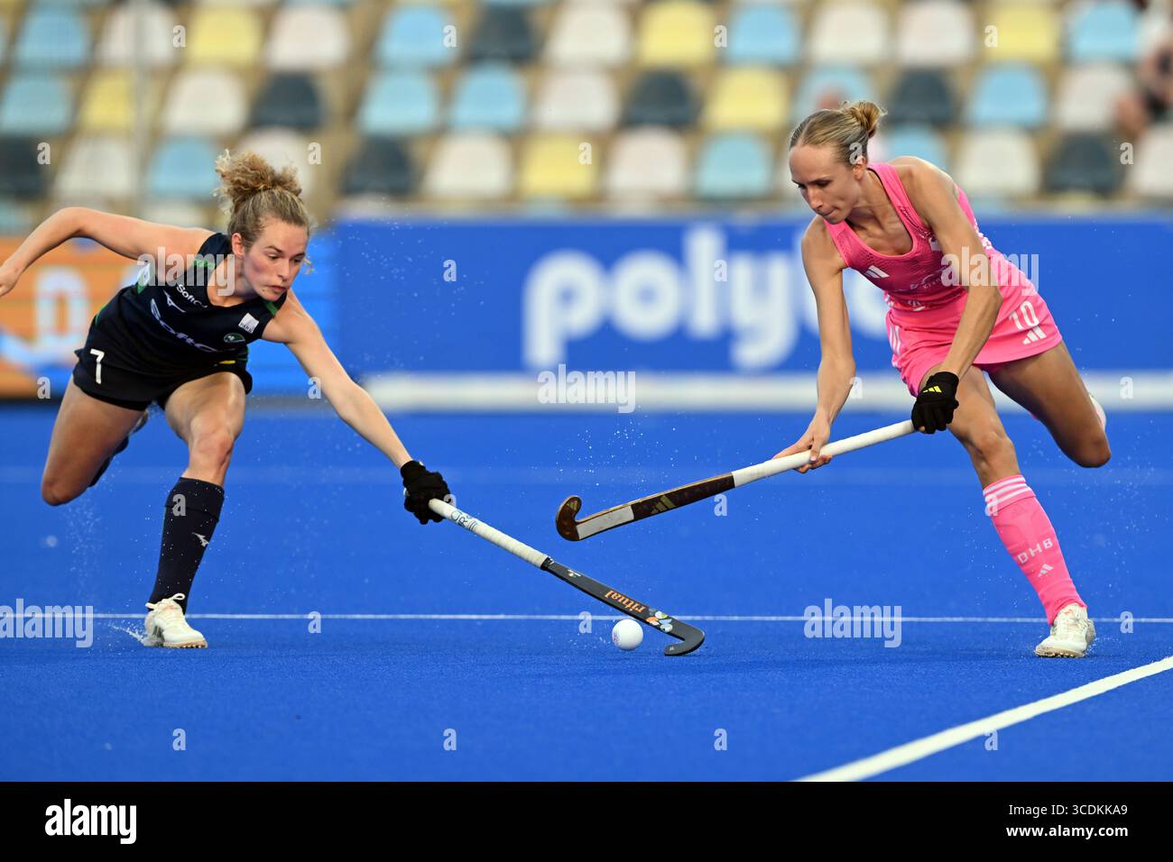 13 August 2025, North Rhine-Westphalia, Mönchengladbach: Field hockey ...