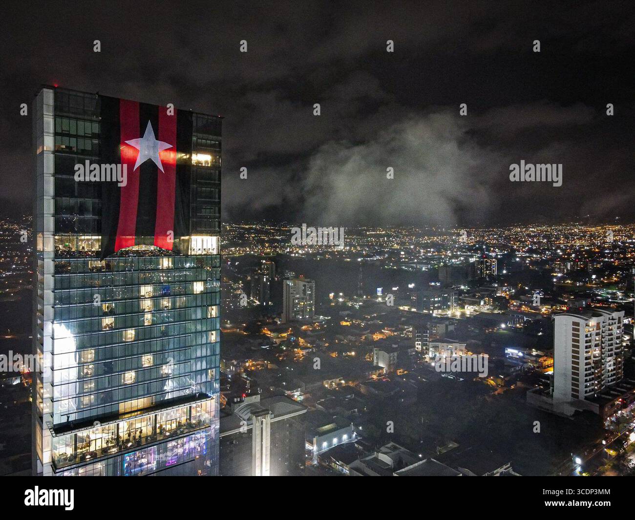 Bandera final hi-res stock photography and images - Alamy