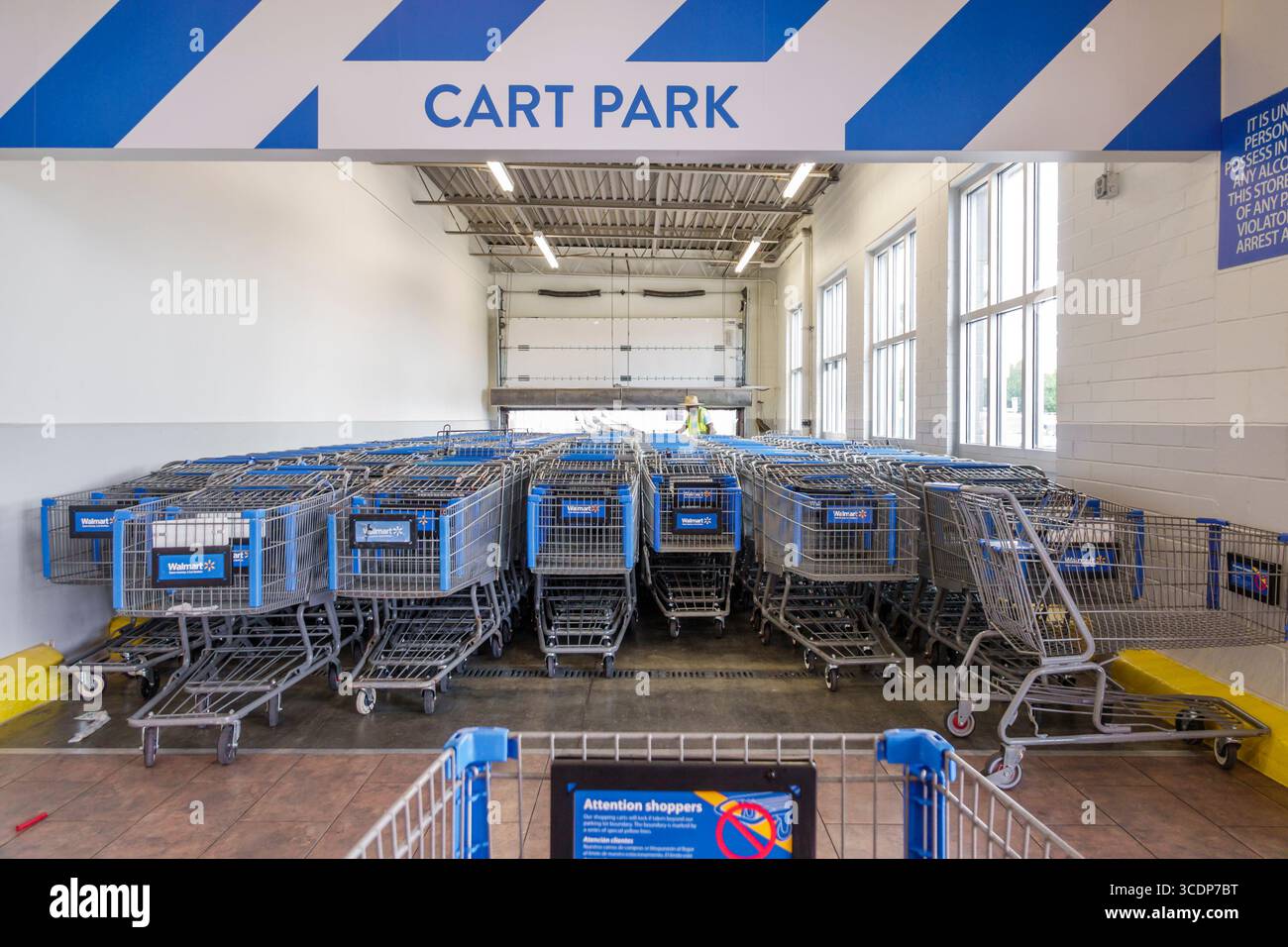 Department store interior fluorescent lights hi-res stock photography ...