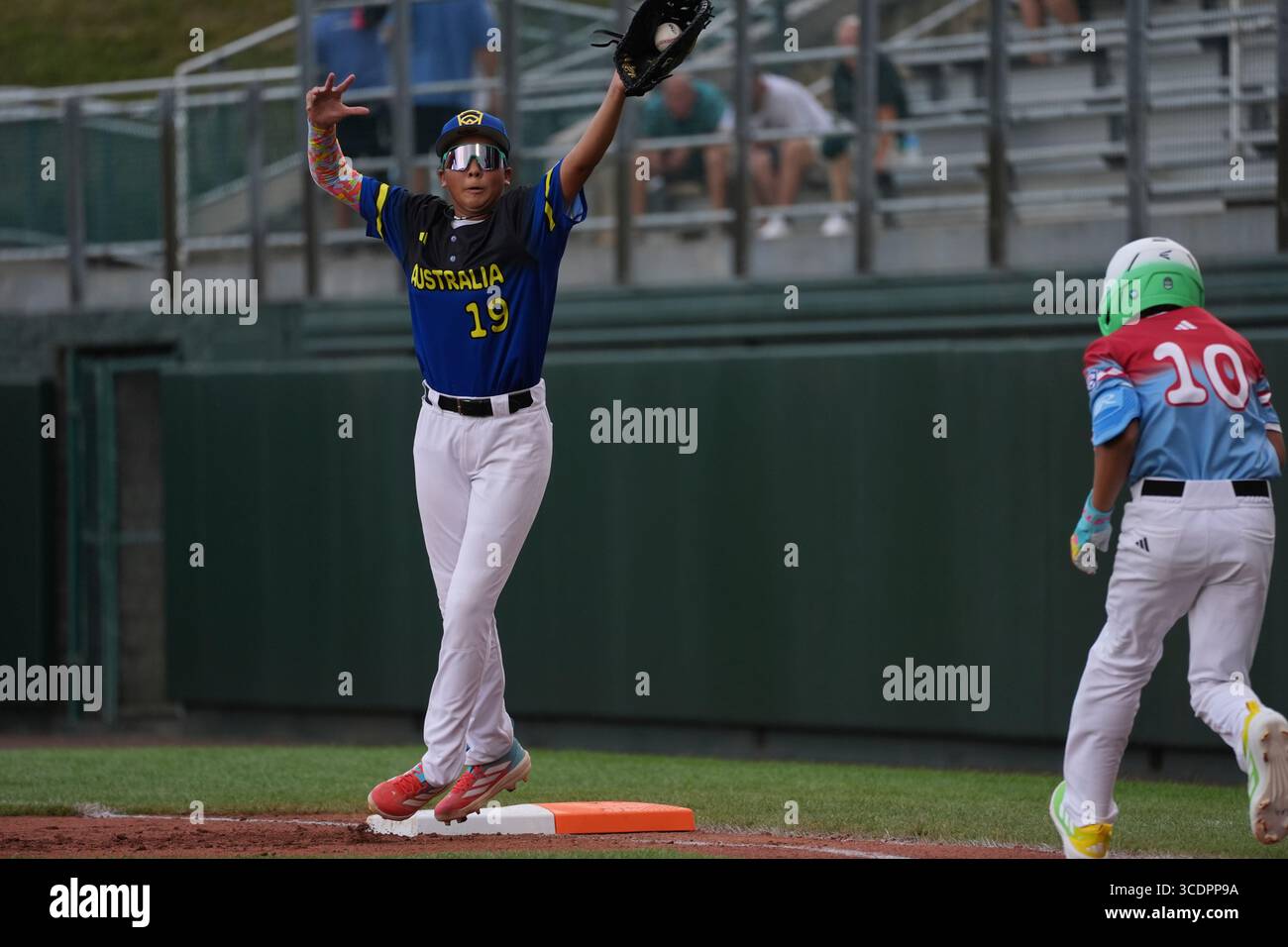 Australia's Monica Arcuri makes the catch at first base against Panama ...