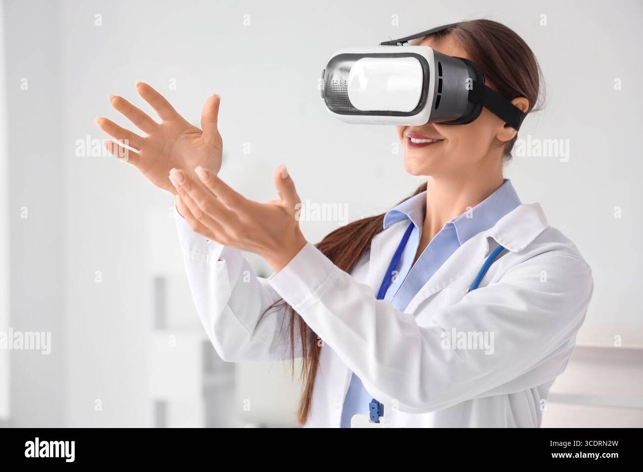 Doctor using 3d vr glasses hi-res stock photography and images - Alamy