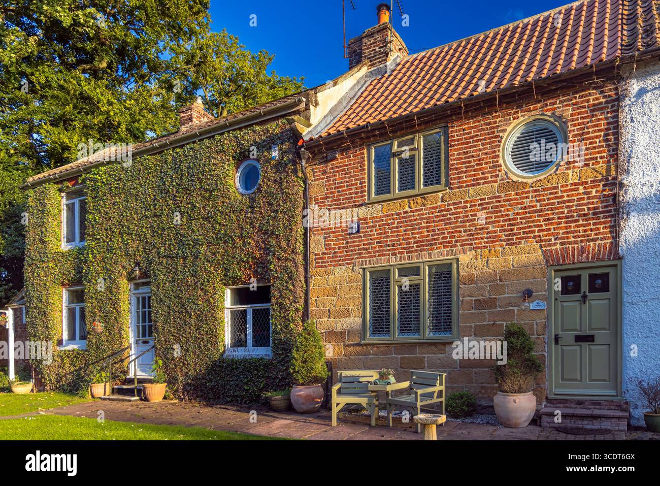 House, cottage frontage, Levenside, Stokesley, North Yorkshire, England ...
