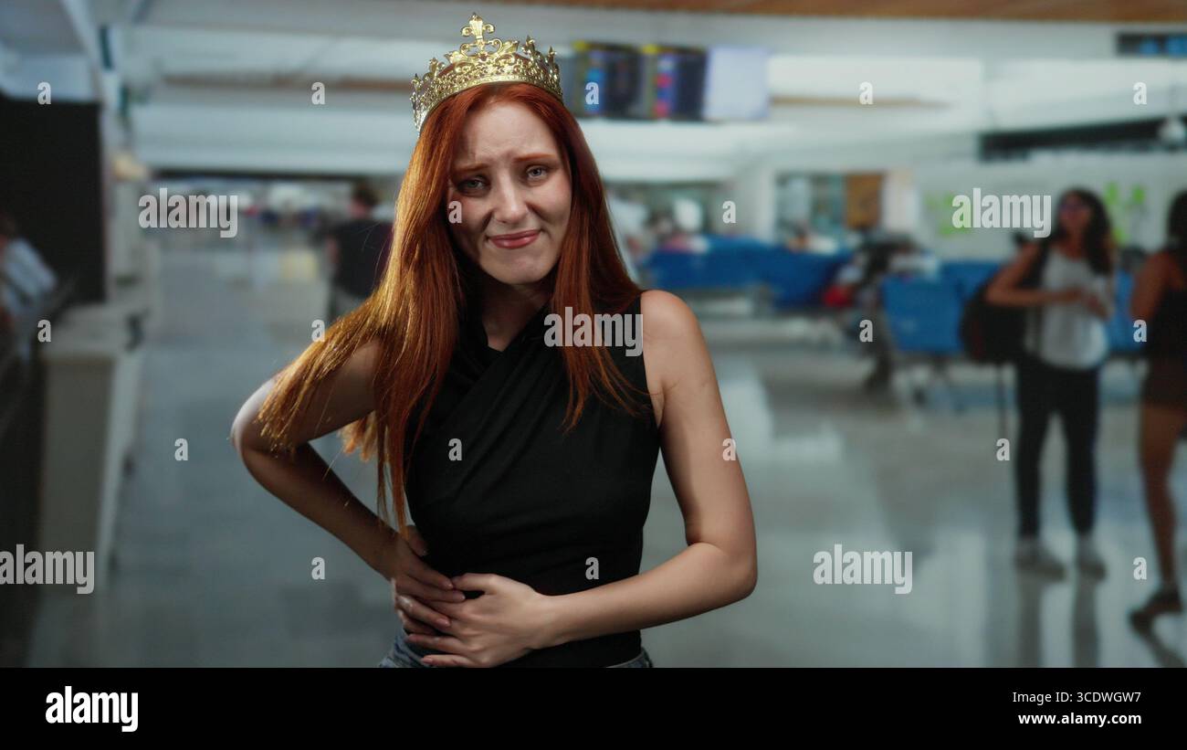 Woman crown looking distressed hi-res stock photography and images - Alamy