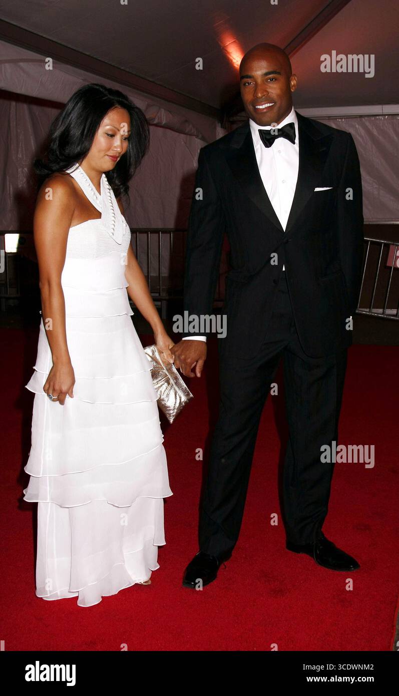 His wife ginny hi-res stock photography and images - Alamy