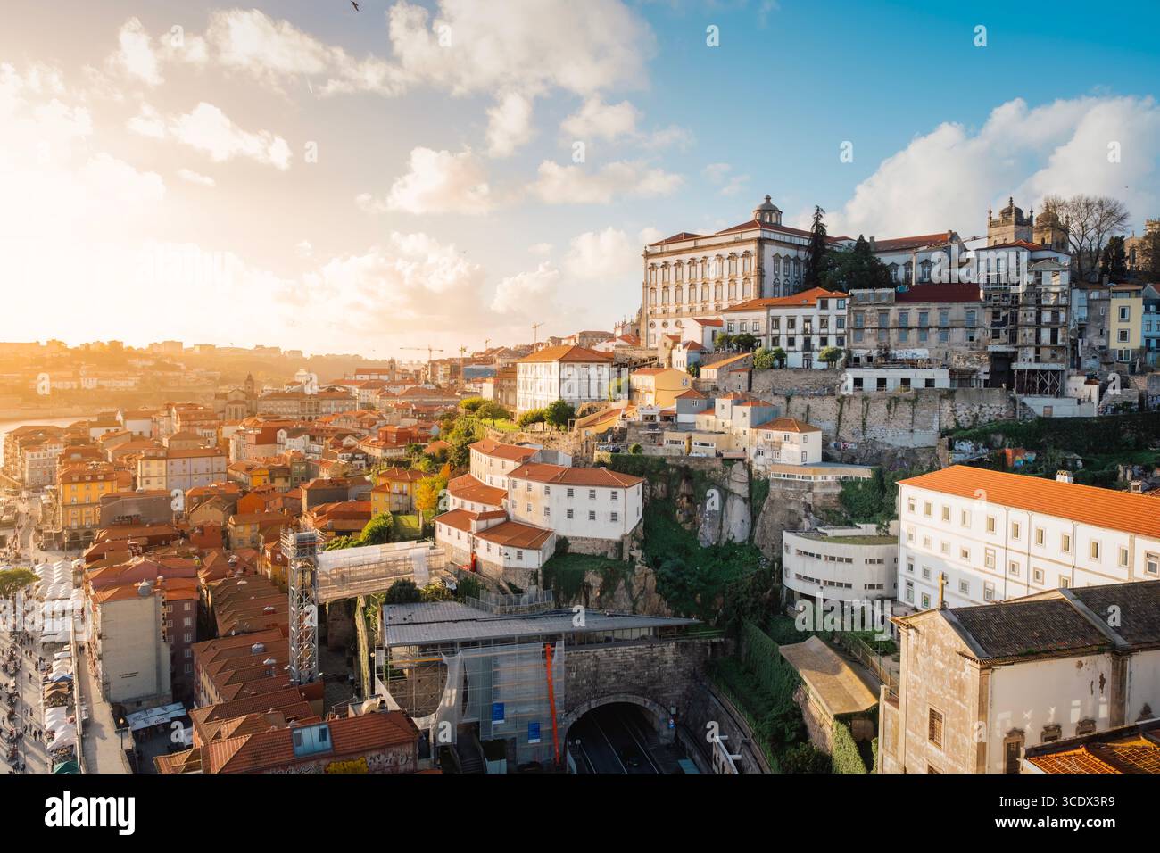 Golden sunset iconic porto hi-res stock photography and images - Alamy