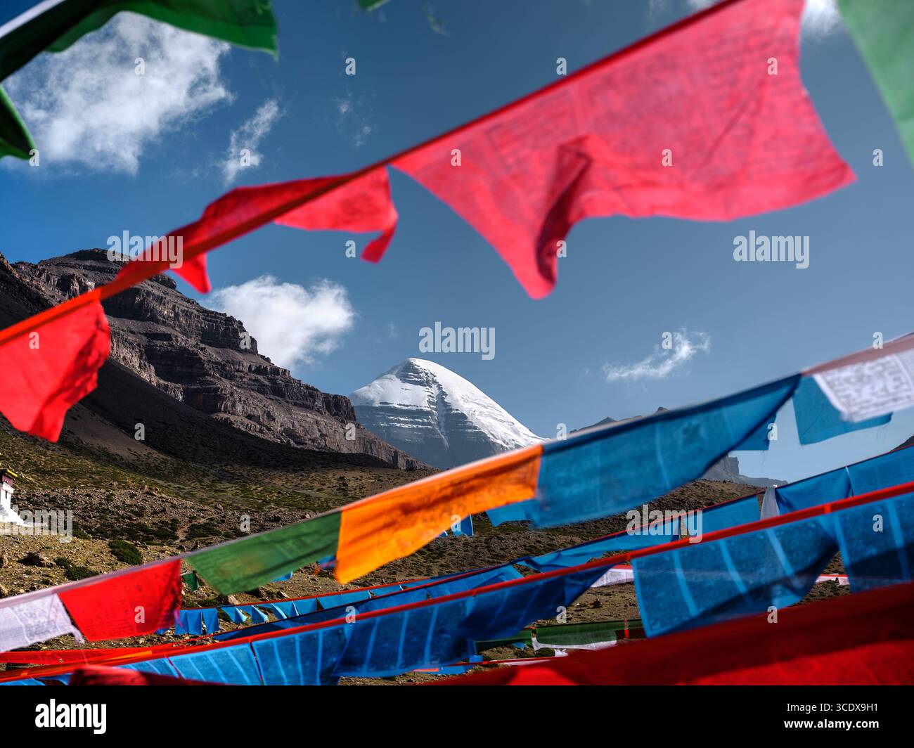 Kailash hi-res stock photography and images - Alamy